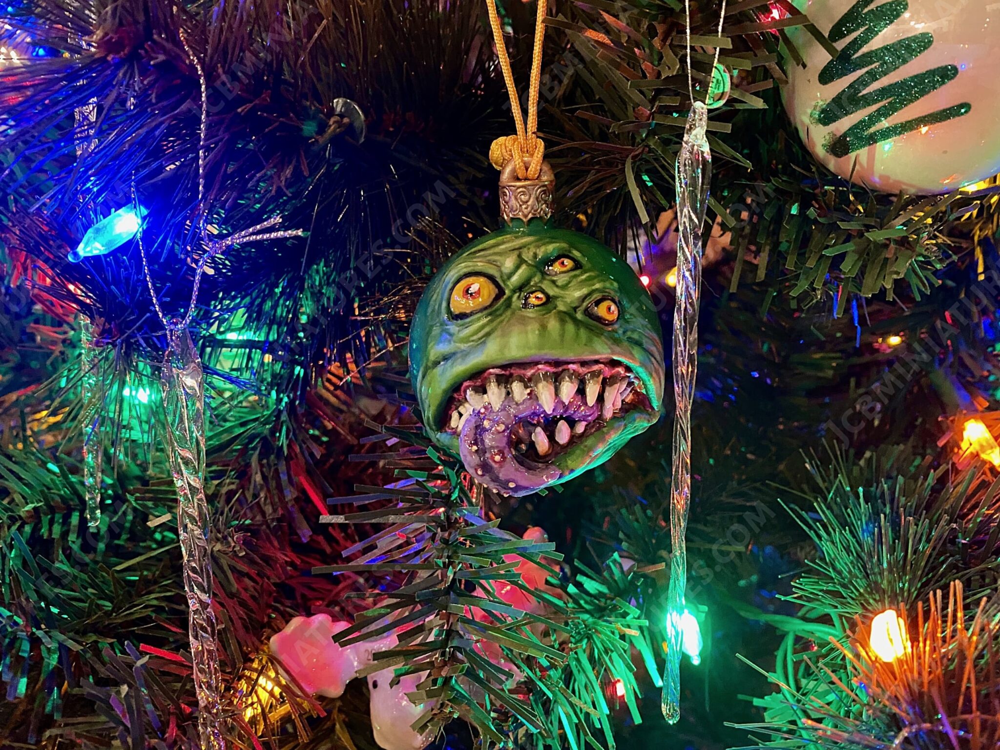 christmas-mimic-ornament-tree – Jcbminiatures